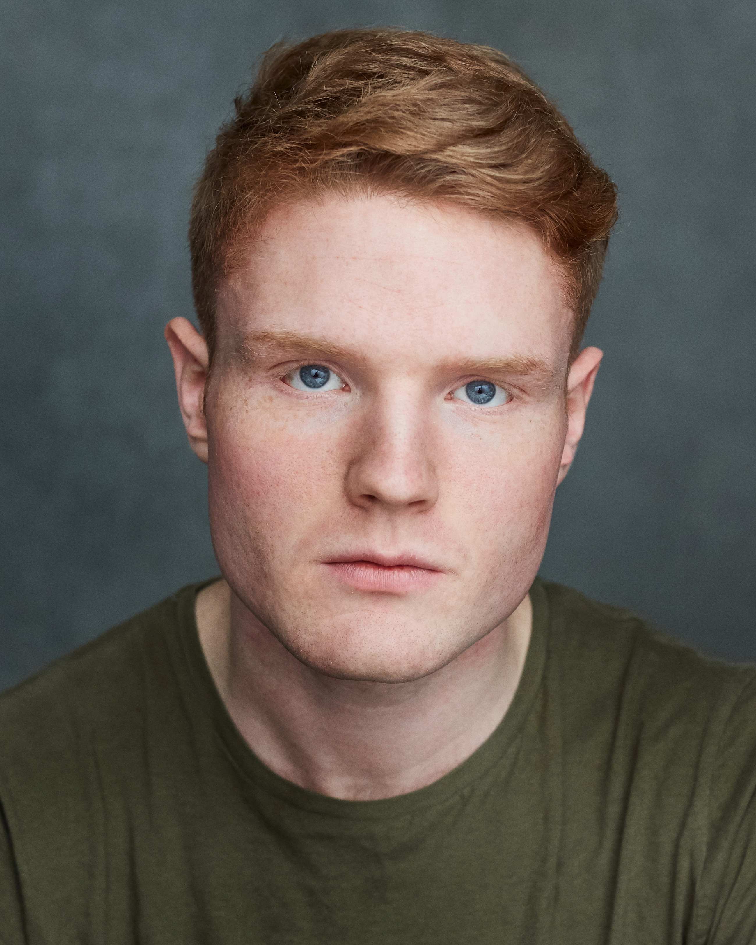 MAIN HEADSHOT – Actors.lu